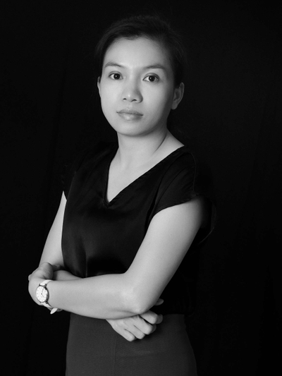 VERTICAL STUDIO PEOPLES